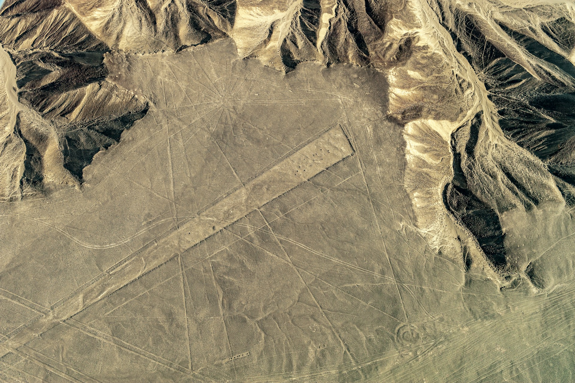 A Guide to a Trip to the Nazca Lines: History and Travel Tips