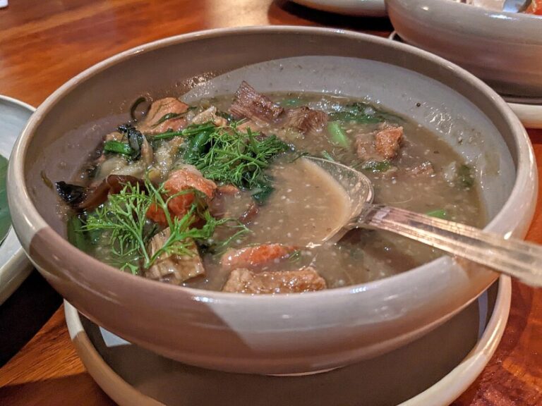 A Culinary Adventure in Laos: 7 Traditional Dishes You Must Try